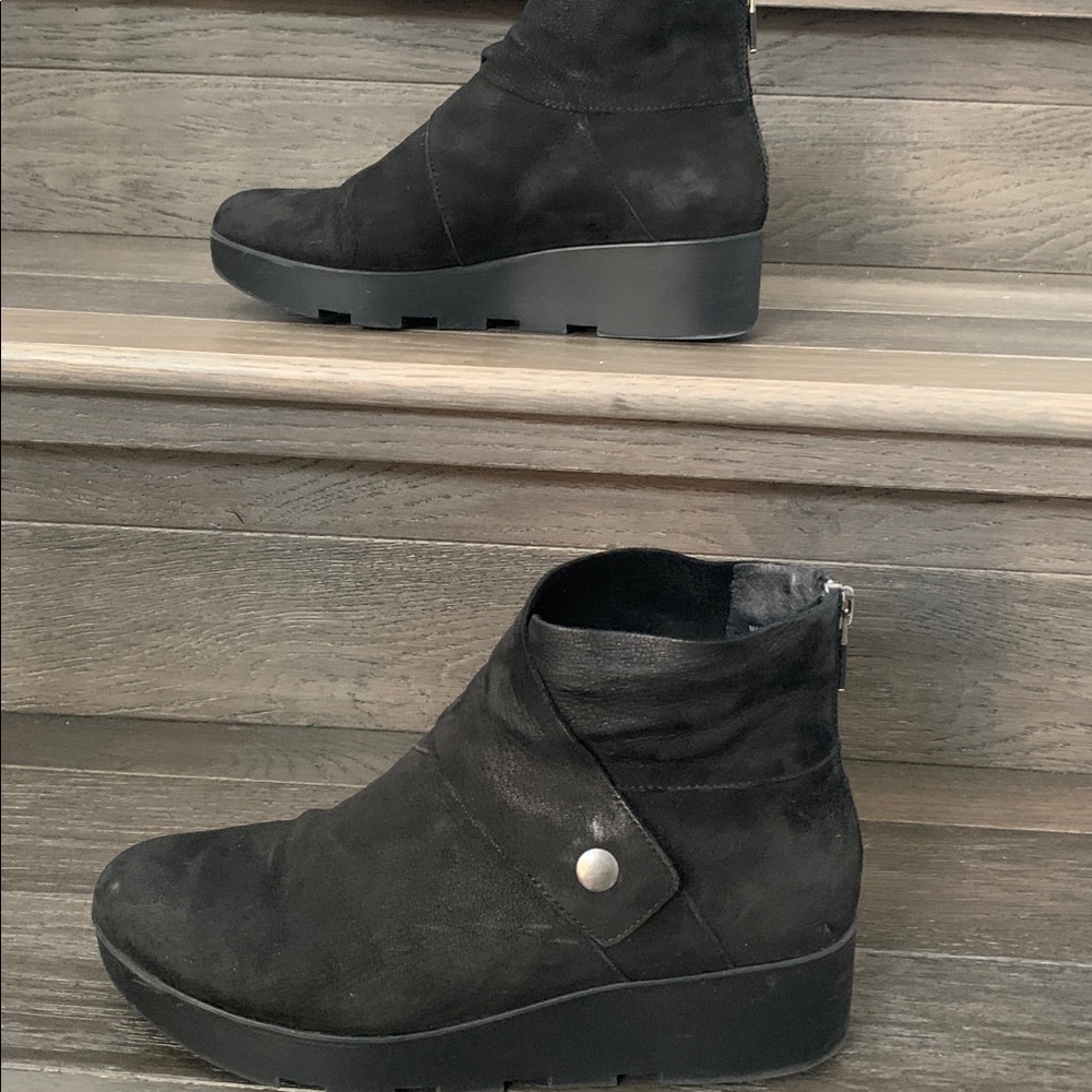 Eileen Fisher Black Tumbled Nubuck Ankle Boots - Gem